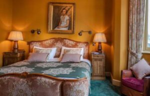 Albero Lounge - Love Bedford