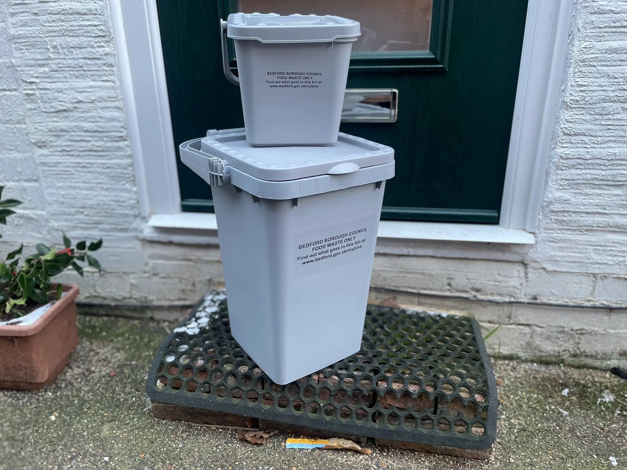 Weekly food waste collections to start across Bedford Borough this ...